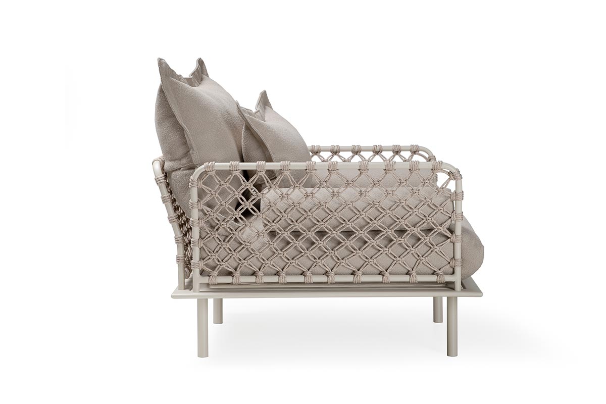 Poltrona Ária: Conforto e Estilo para Áreas Externas